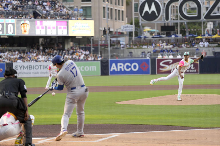 Baseball: Darvish throws gem as Padres edge Dodgers in series opener