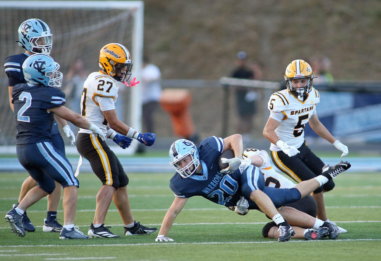 2025 High School Football Week 0 Roundup: Blackhawk edges out Beaver ...