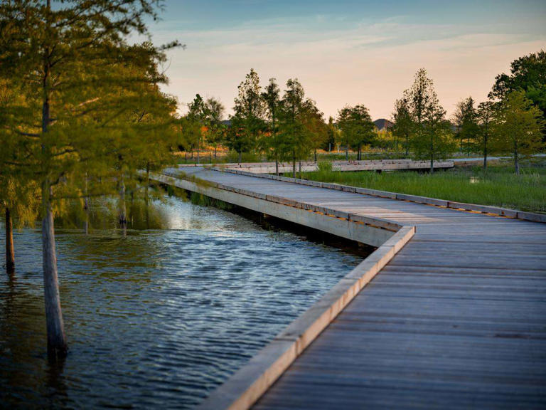 ‘New Texas town': 5,000-acre development south of Fort Worth hits big ...