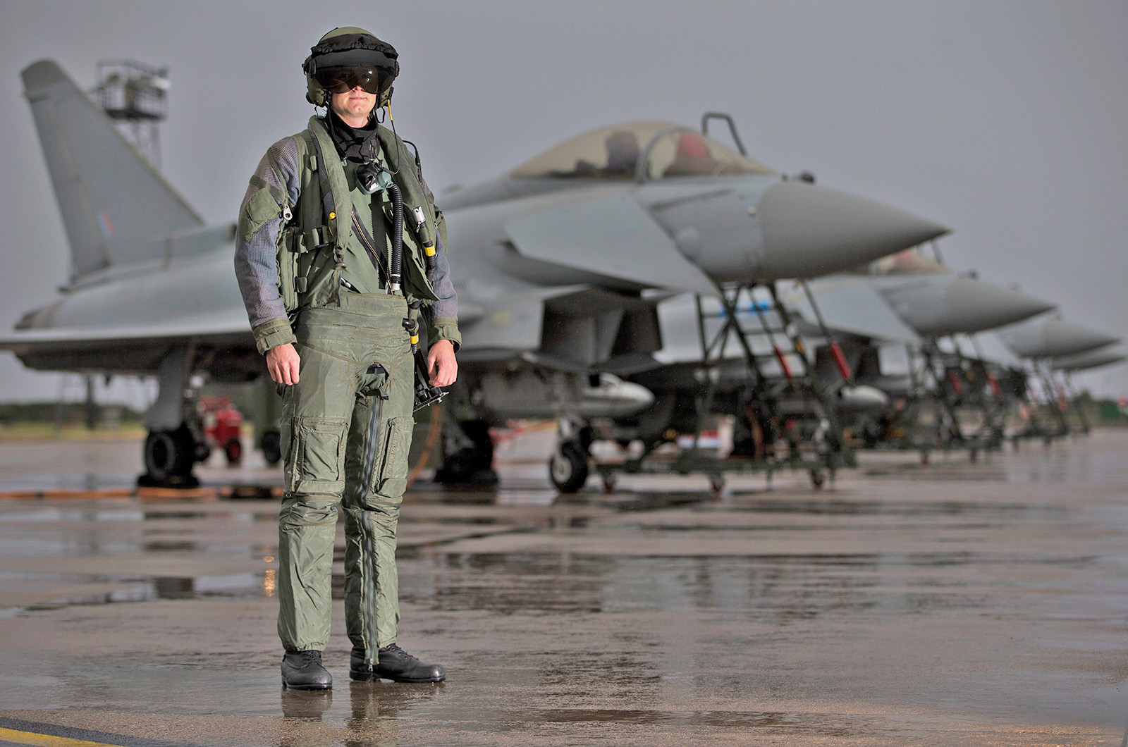 The mind-blowing features of the Eurofighter Typhoon Combat Aircraft