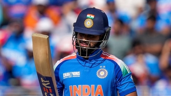 AB de Villiers suspects 'closed-door happenings' behind Shreyas Iyer ...