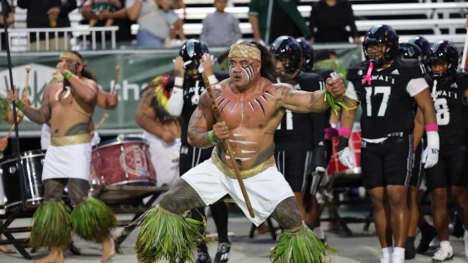 College football games on today 8/23/25: Week 0 TV schedule for Saturday