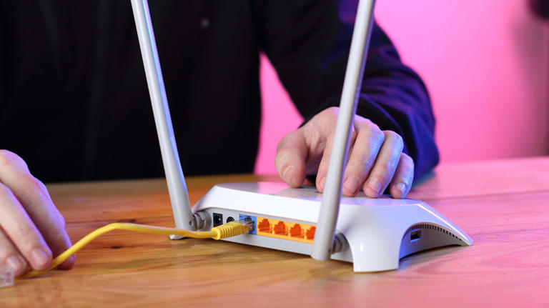 What Exactly Does The Reset Button On A Router Do? Here's When To Use It