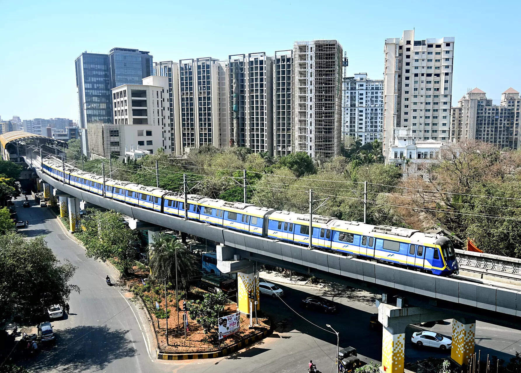 Mumbai Meto's Line 2A & 7 to run till midnight during Ganpati festival
