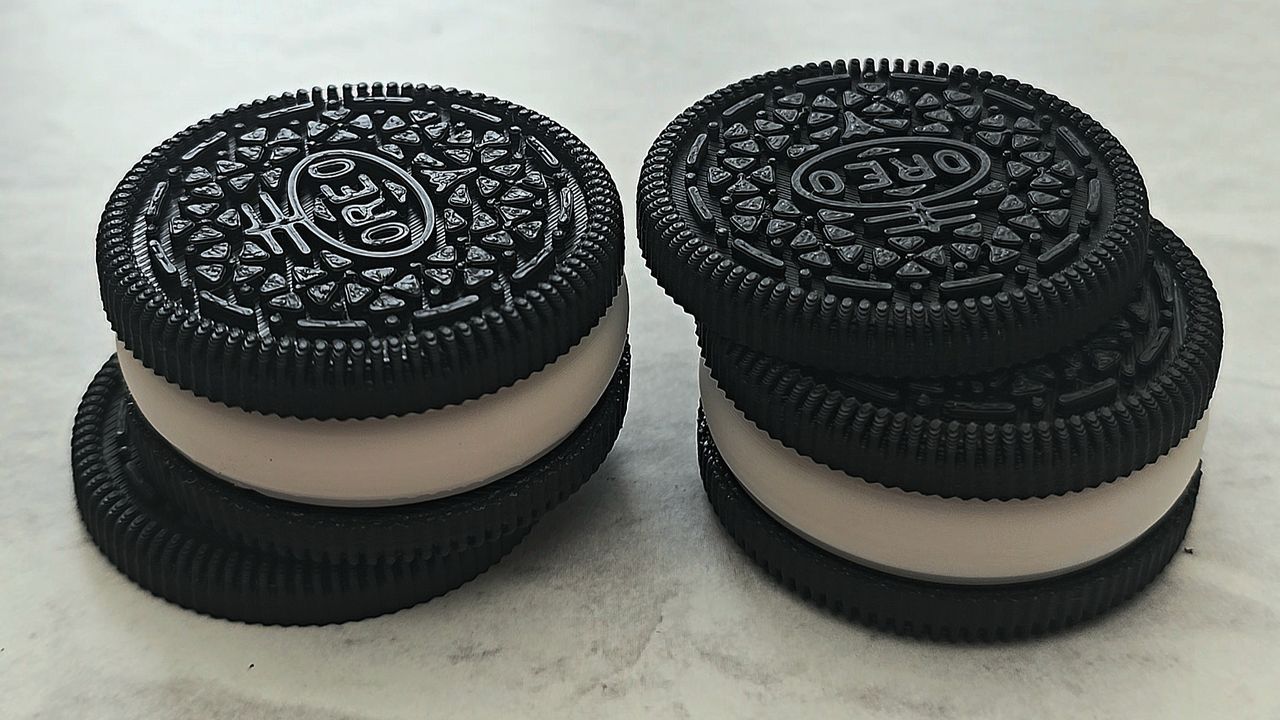 These 3D printed Oreos actually look pretty realistic