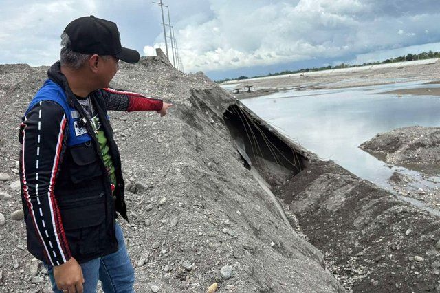 Occidental Mindoro governor asks flood control contractors to pay ...