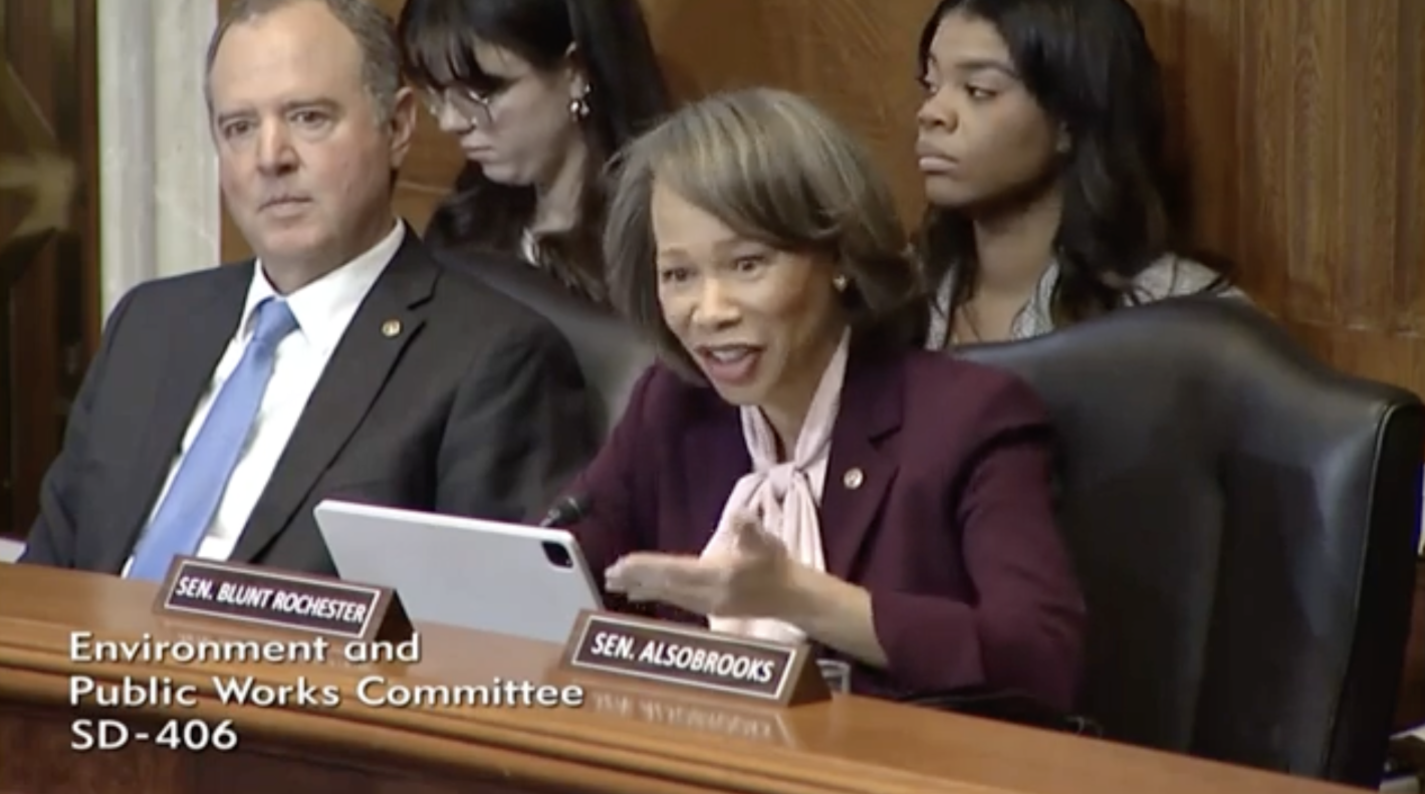 'How Will Your EPA Help?': When Lisa Blunt Rochester Pressed Lee Zeldin ...