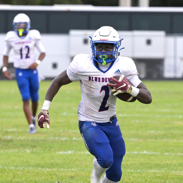 Xavier Mitchell's 3 touchdown passes power Pahokee football to win vs ...