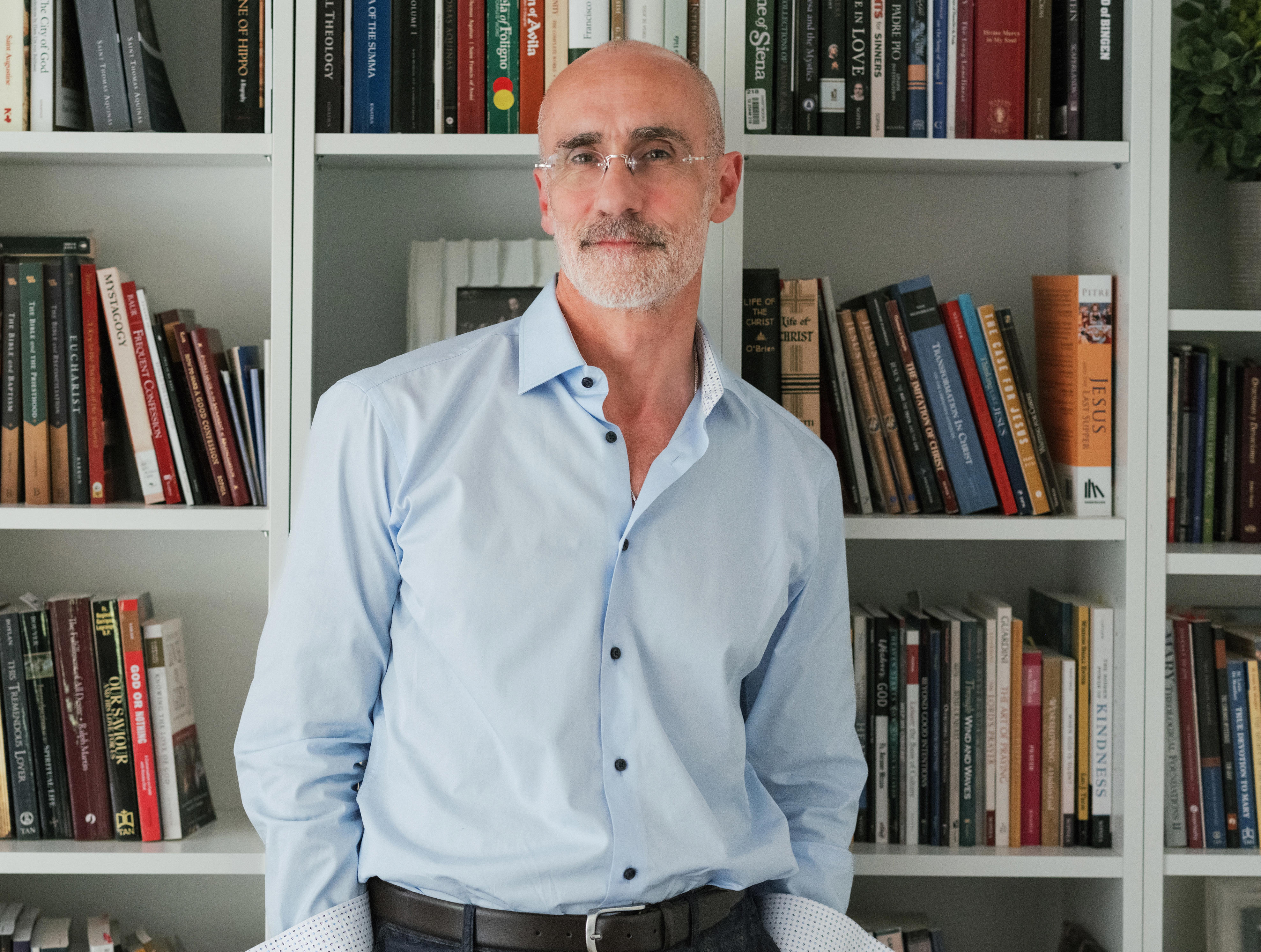 Inside happiness scientist and Harvard professor Arthur C. Brooks ...