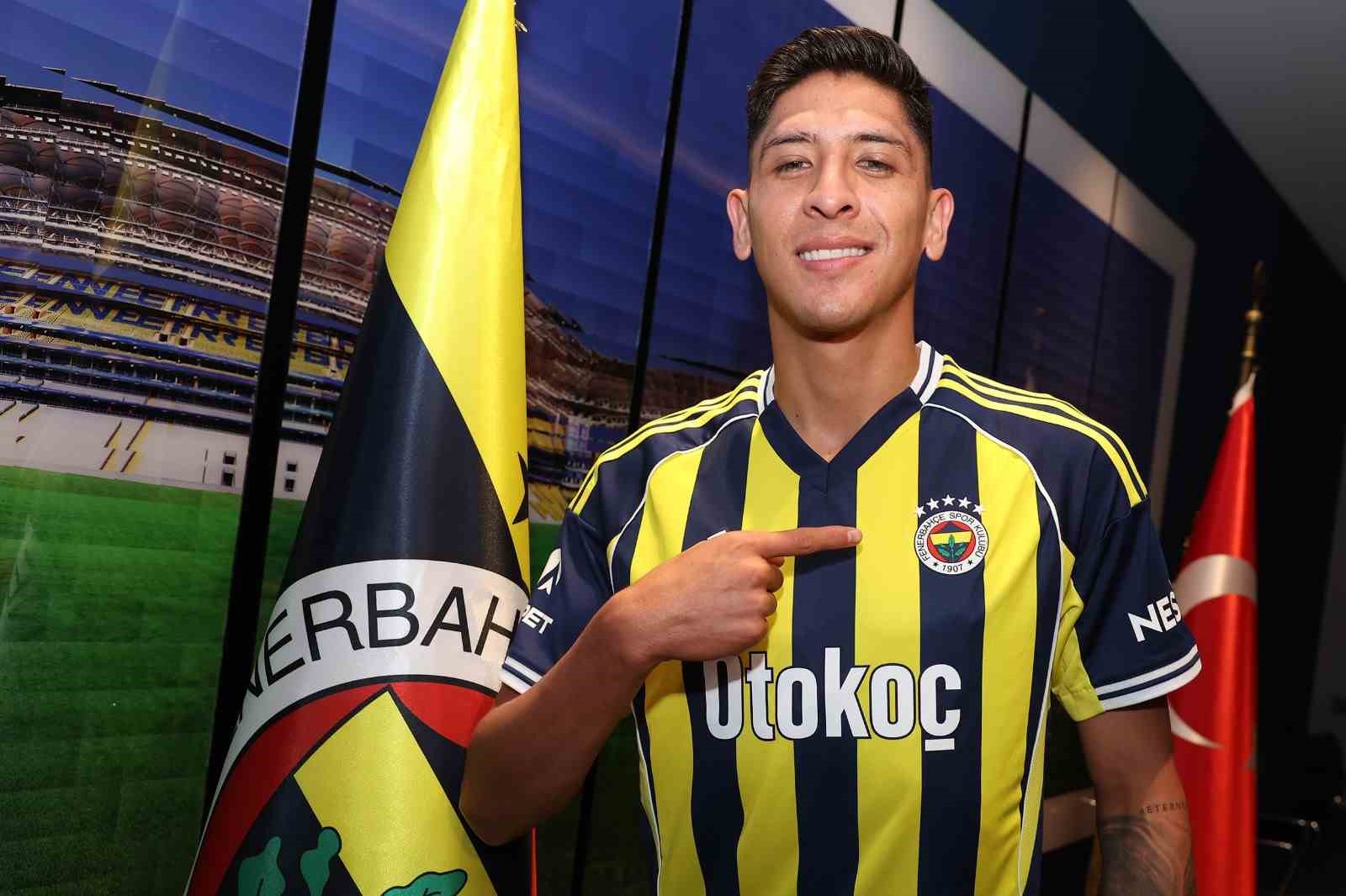Edson Alvarez, resmen Fenerbahçe’de
