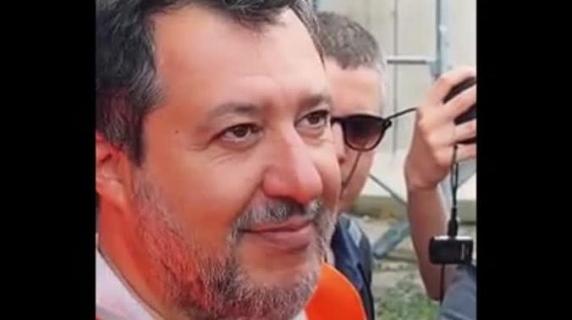 Cosa ha detto Salvini su Macron: «Si attacchi al tram, vada lui in ...