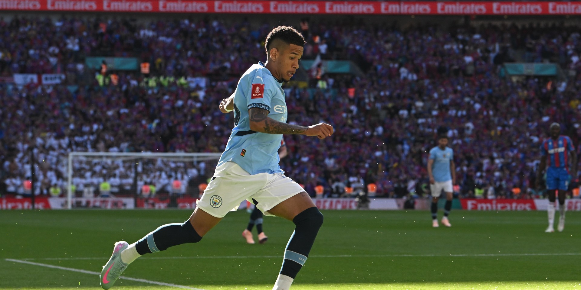 Tottenham meldt zich bij Manchester City om voorhoede te versterken