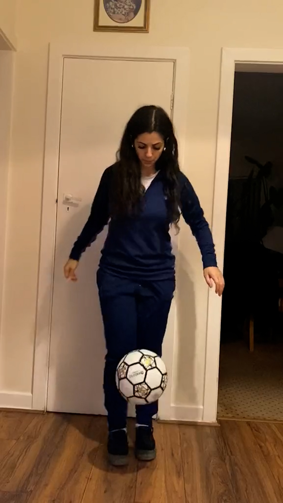 Reference of Attractive Juggling Training Patterns – Soccer
