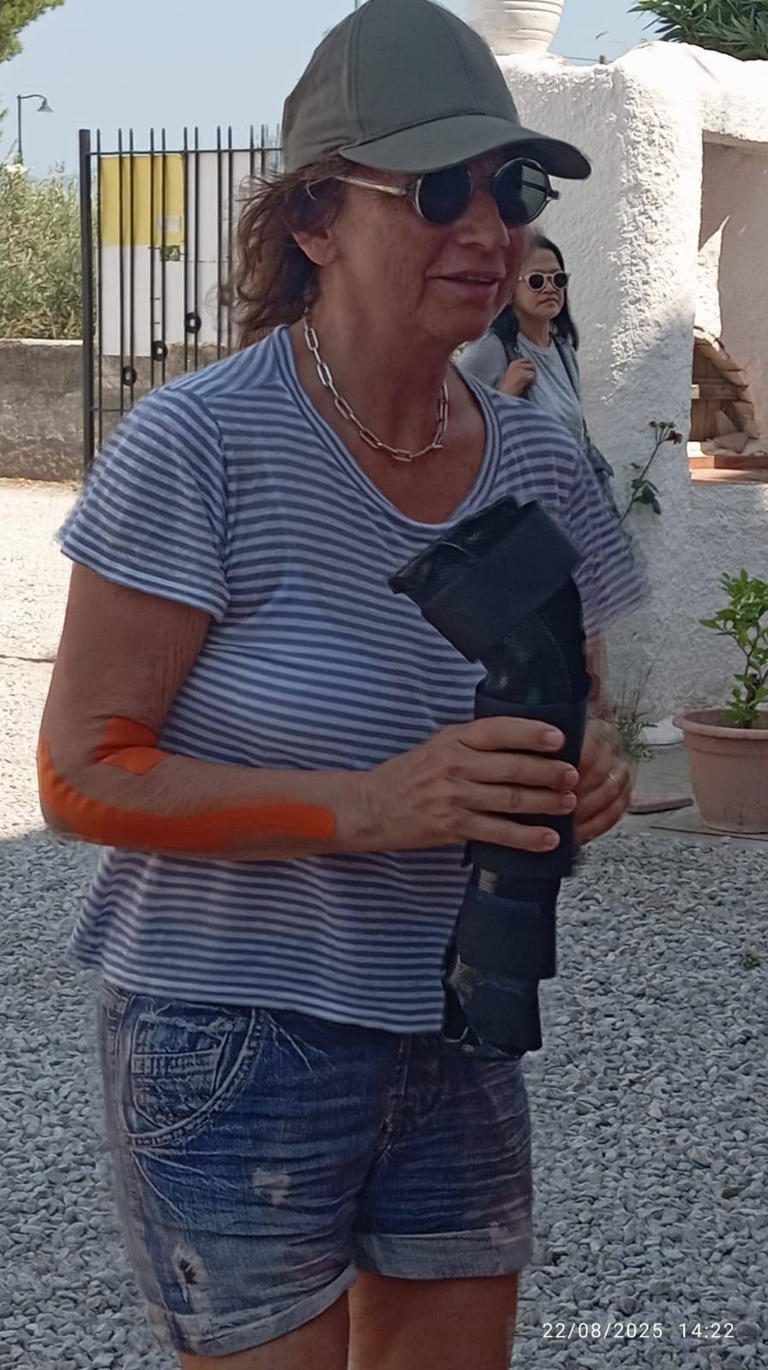 Vacanze vip, Gianna Nannini torna a Falcone: l'omaggio del sindaco all ...