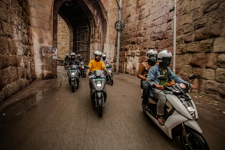 Toll-Free Travel On Atal Setu: Zero Toll Tax For EVs, E-Buses On India ...