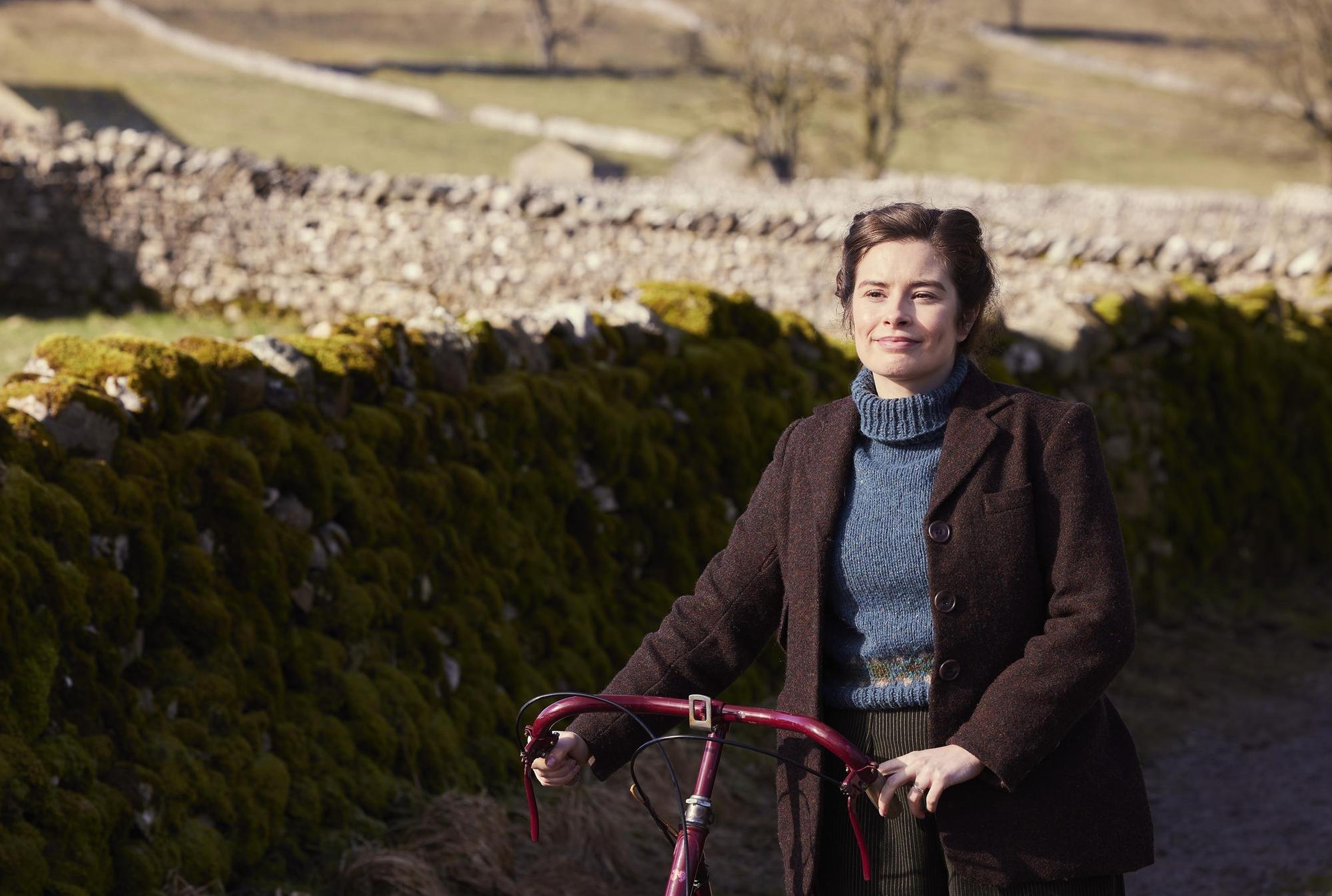 What time is All Creatures Great and Small on TV today? Series 6 start ...