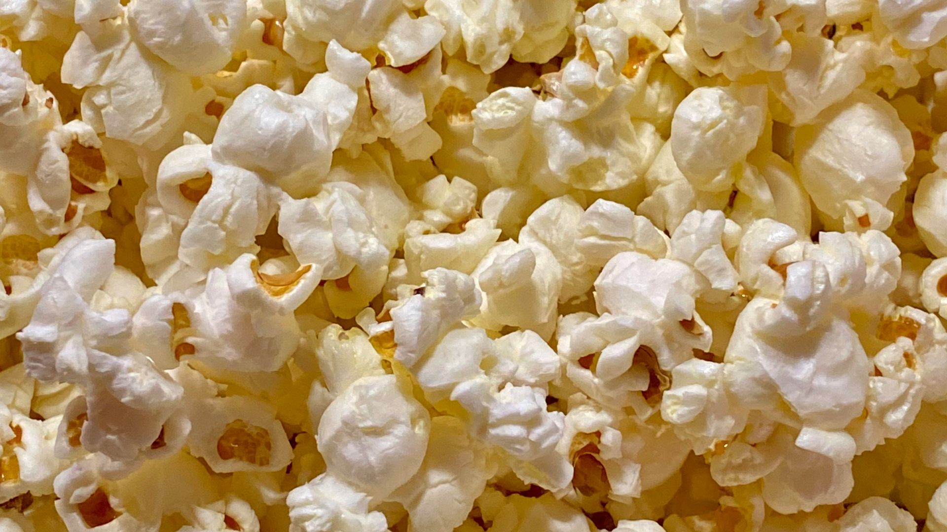 20 Healthy Late-Night Snacks To Eat Without Feeling Guilty