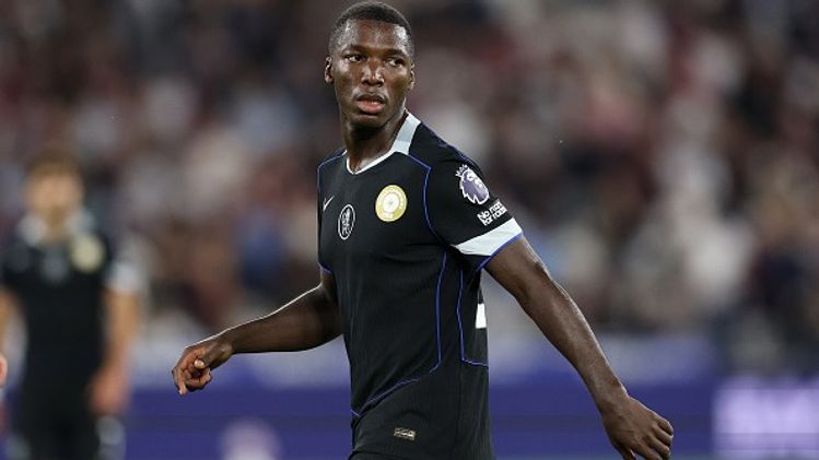 Moises Caicedo marks 100th Chelsea appearance with goal in 5-1 win ...