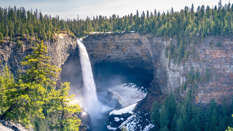 Canada's 'Waterfall Park' Boasts Breathtakingly Unique Landscapes ...