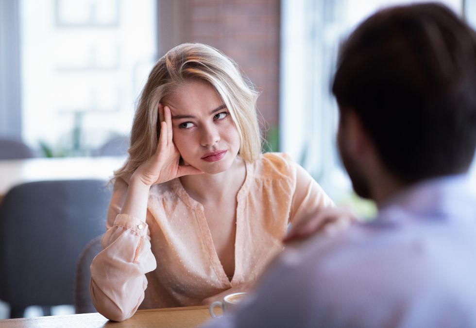 20 American Phrases That Sound Friendly But Signal You’re In Trouble