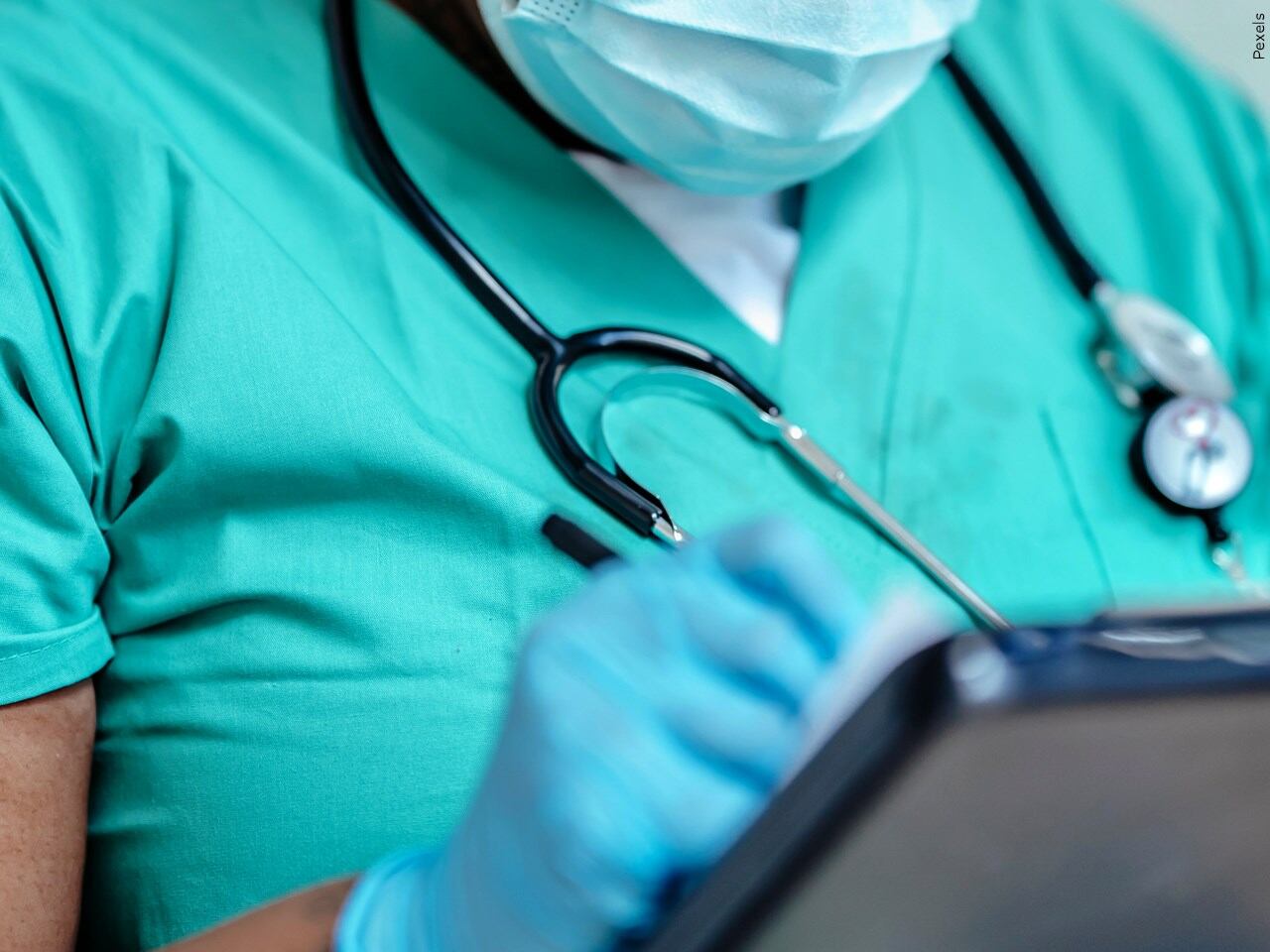 Group hosting networking event for nurses