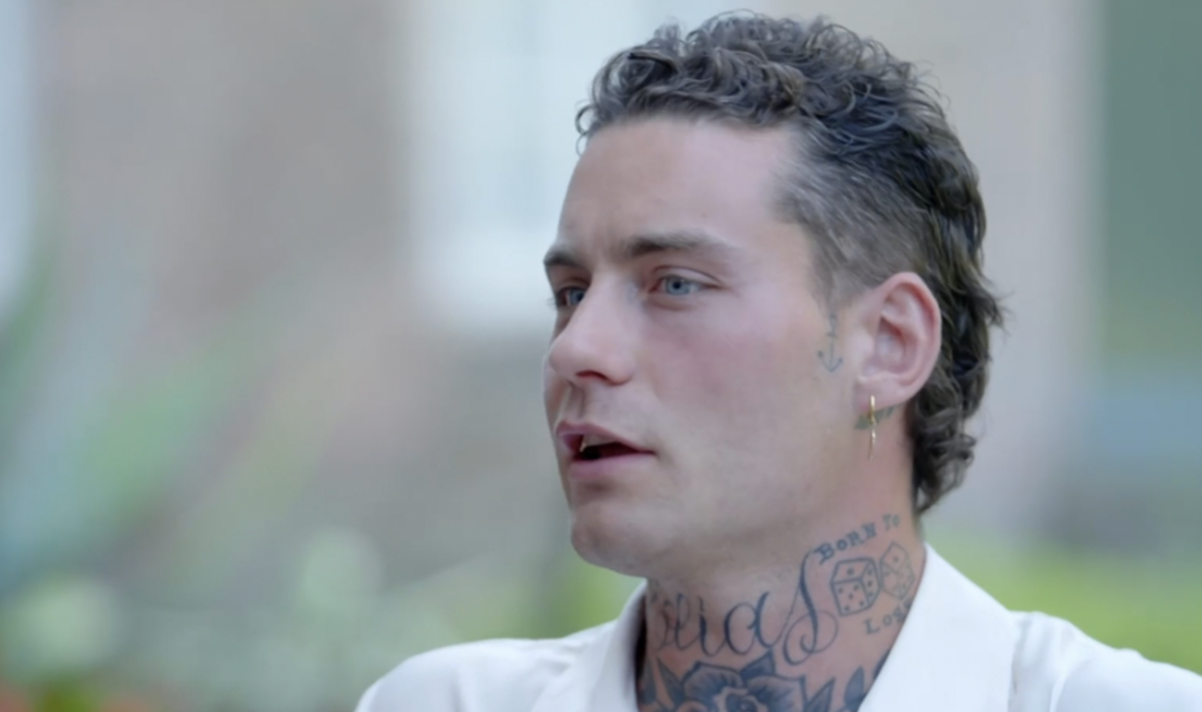 Douwe Bob worstelt met zijn ongeloof na overlijden zoon: 'Wat zou ik ...