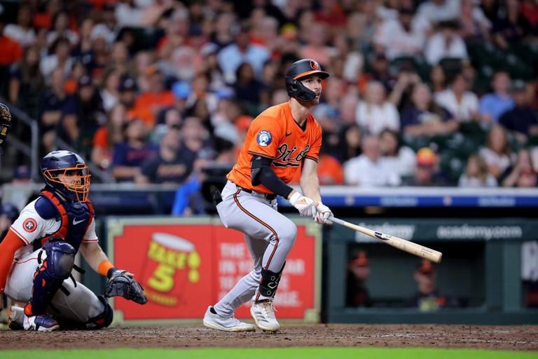 Former SLO County baseball star makes his MLB debut - and hits first ...