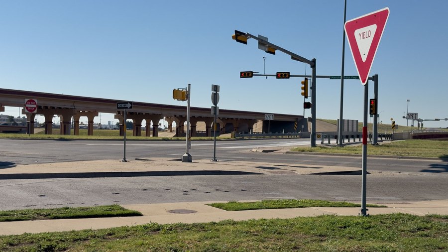 1 dead, three injured in crash near Marsha Sharp Freeway and I-27