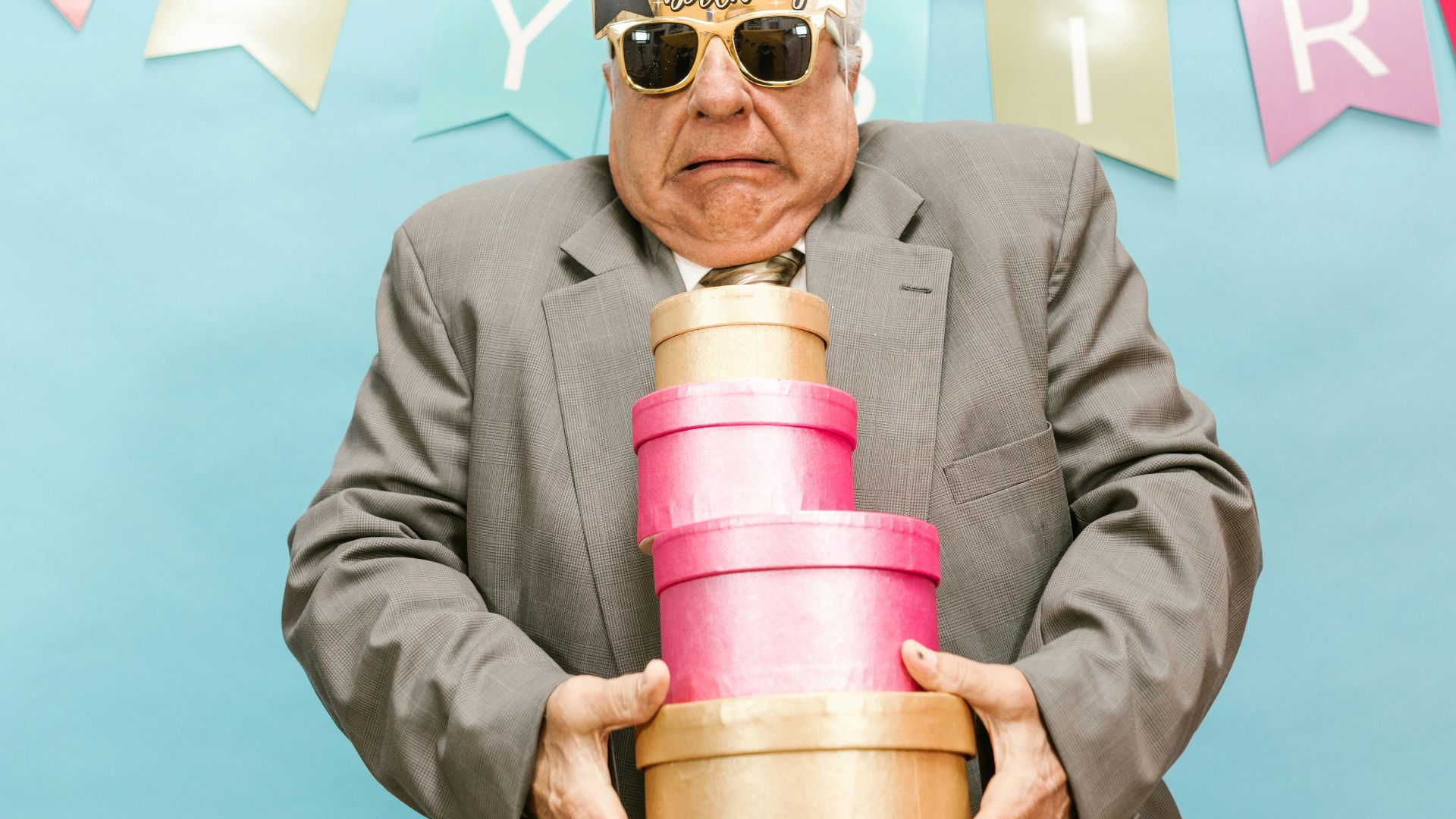 10 Terrible Wedding Gifts To Stop Buying & 10 To Buy Instead