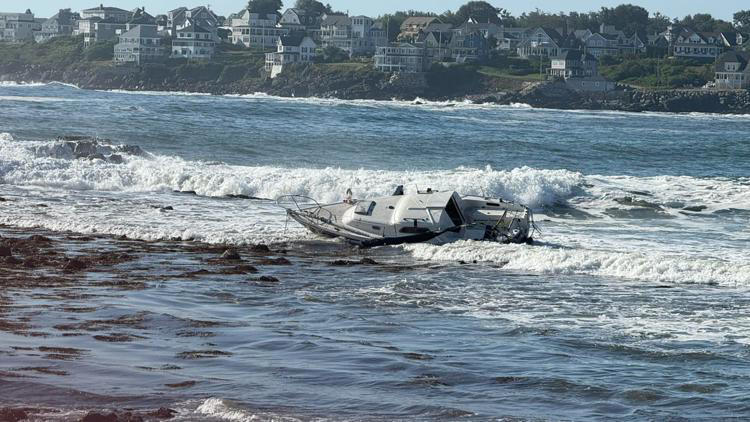 Boater rescued after pounding waves push sailboat into York Harbor rocks