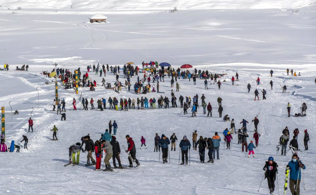 Govt plans to identify 50 new tourist destinations to boost tourism ...