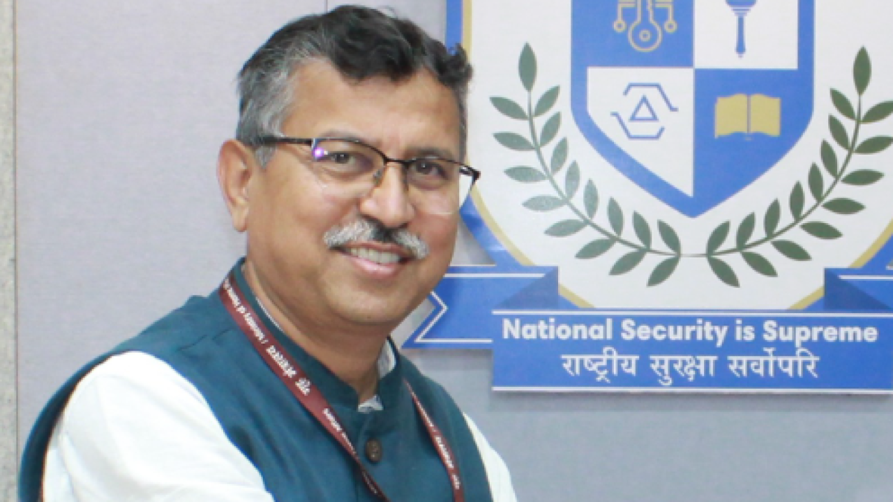 Senior bureaucrat Rajendra Ratnoo takes VRS