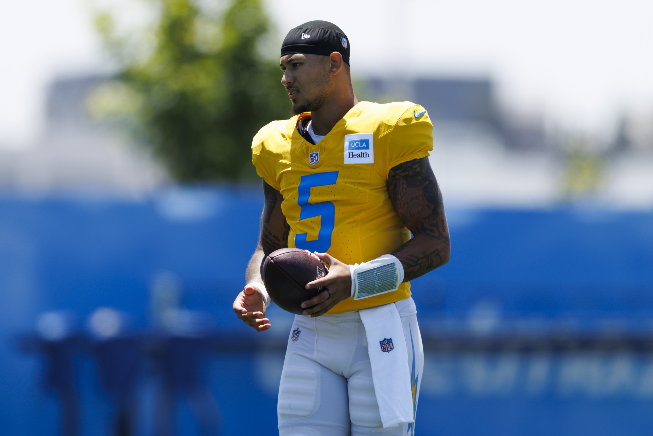 49ers' Kyle Shanahan Comments on Trey Lance Before Chargers Game