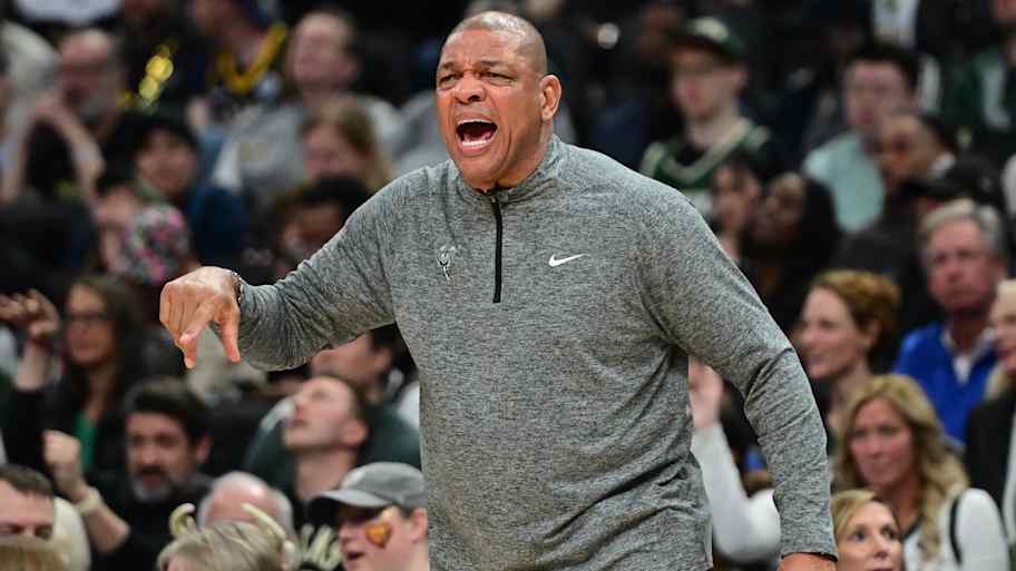Bucks Were Finalist For Free Agent Guard, Who Chose Lakers Instead