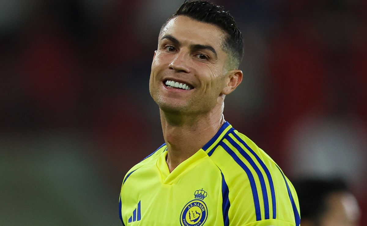 Cristiano Ronaldo Tops 2025 Forbes Earnings List; Stephen Curry, Tyson ...
