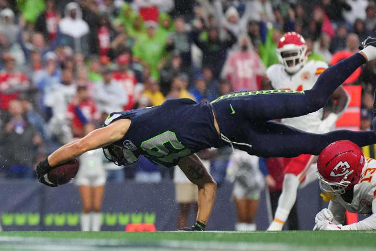 Seahawks Share Update on Fan Favorite WR Jake Bobo After Scary Collison