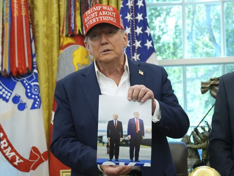 "Putin wohnt mietfrei in Donalds Kopf": Trump schockt bei Fußball ...