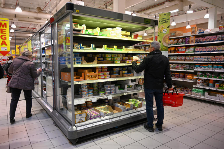 December 24-én délig tartanak nyitva a boltok