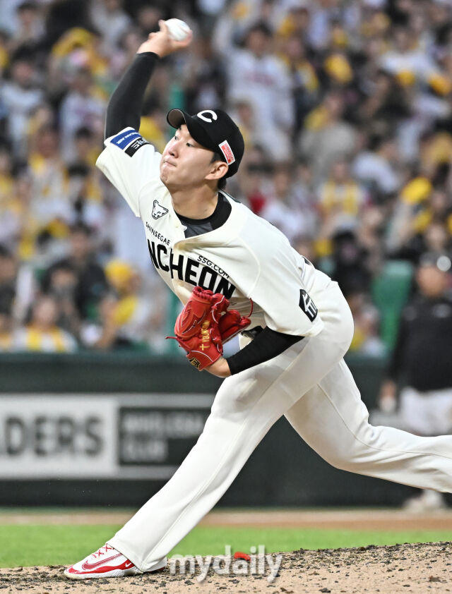 '역시' 와이스 155km 9K 괴력투, 손아섭 동점타+노시환 결승 투런포…0-2→4-2→5-2 역전극, 한화 위닝시리즈 [MD대전]