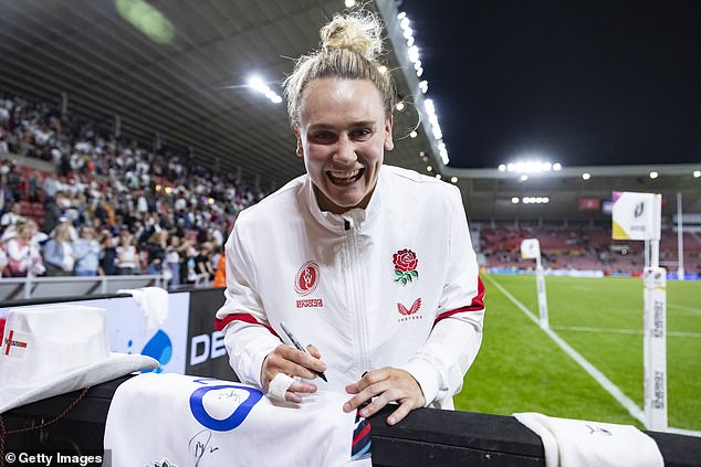 Meet the England star who is the 'glue' binding Women's Rugby World Cup ...