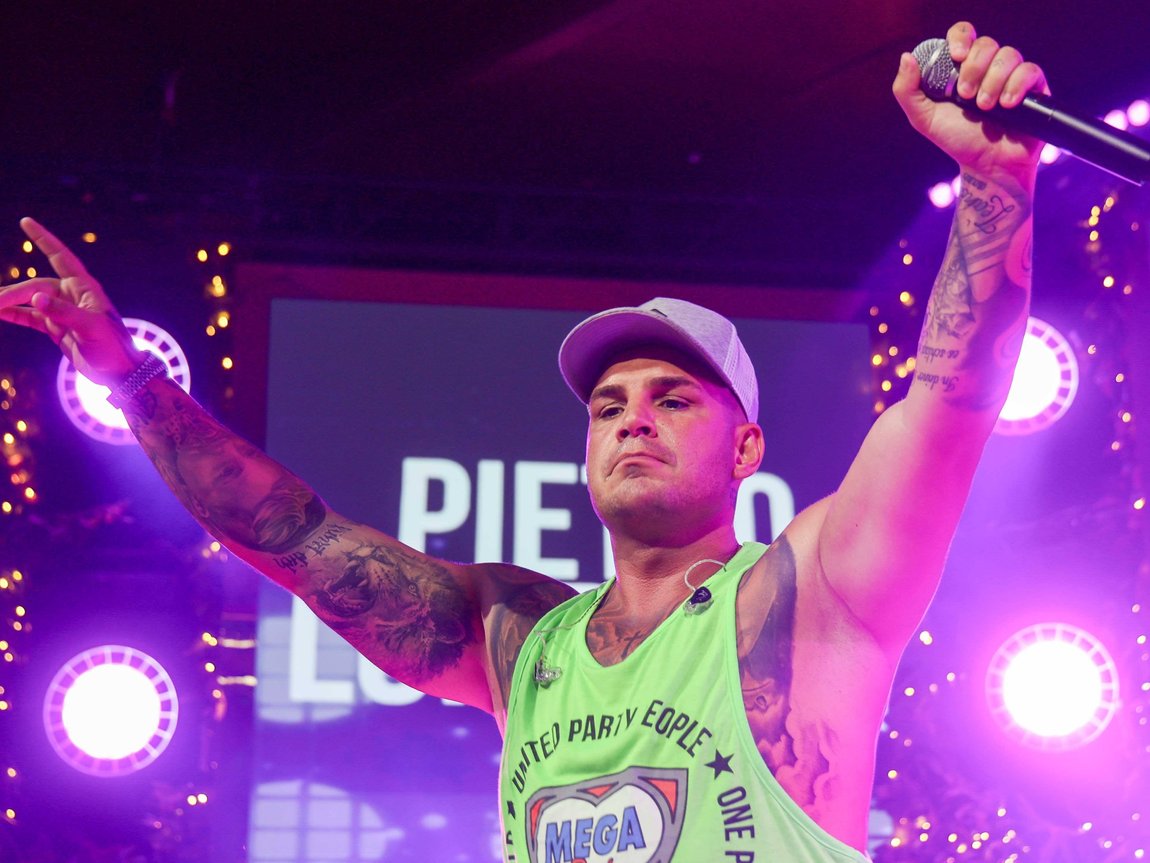 Pietro Lombardi is back on stage - no sign of grief