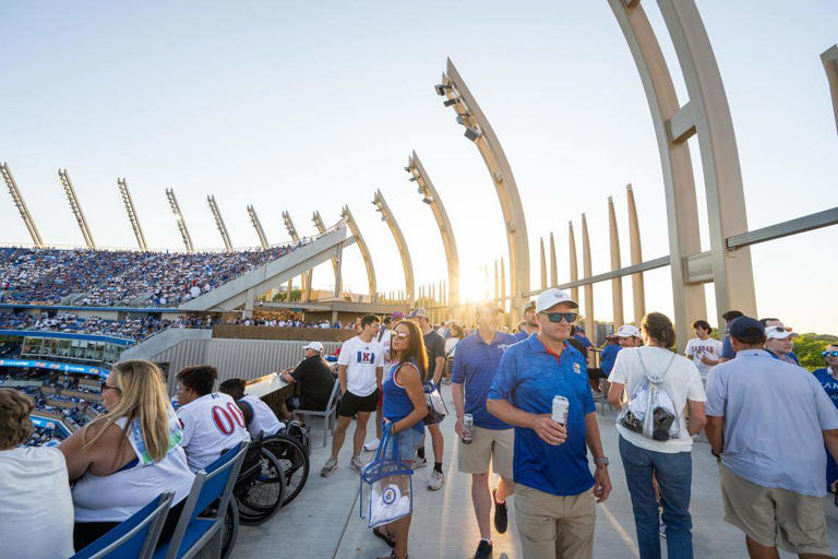 How the Kansas Jayhawks broke in their reimagined football stadium
