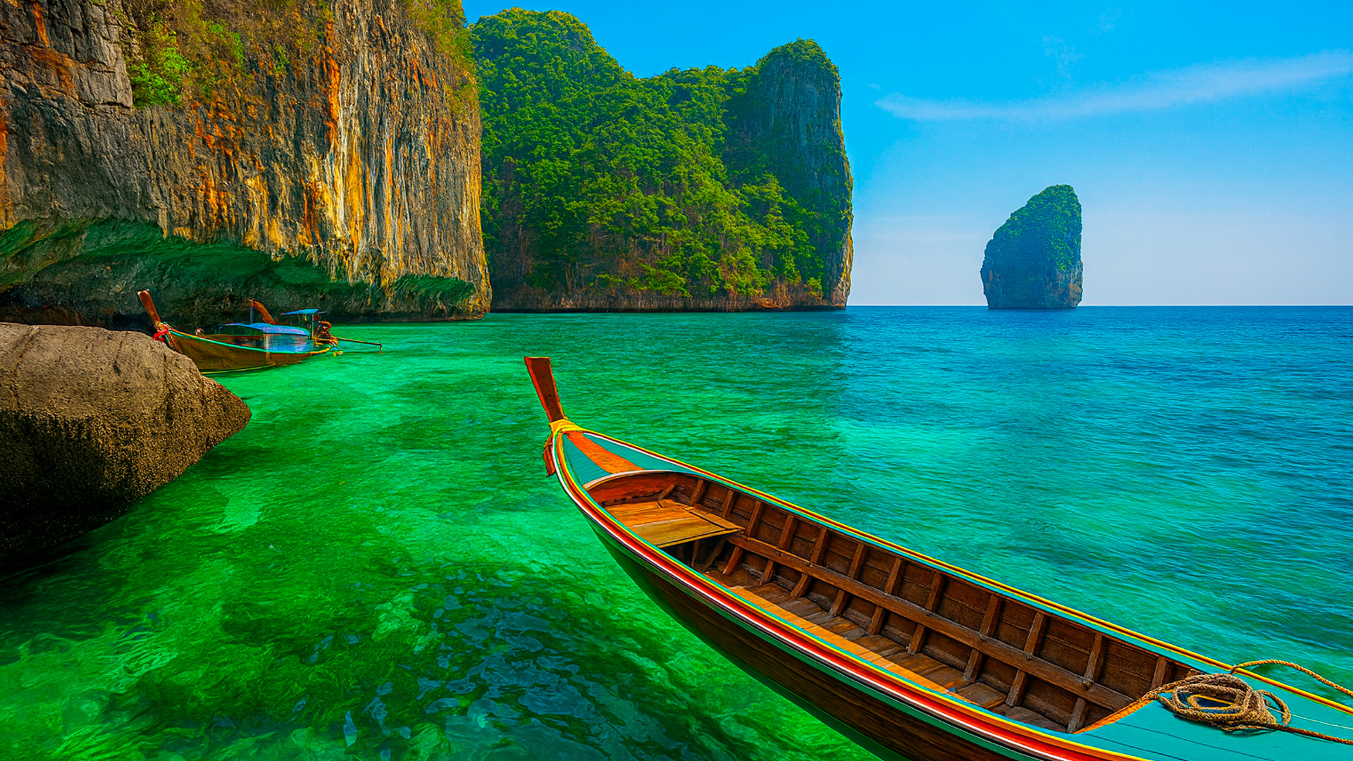 Private Longtail Boat Tour Around Koh Phi Phi Thailand