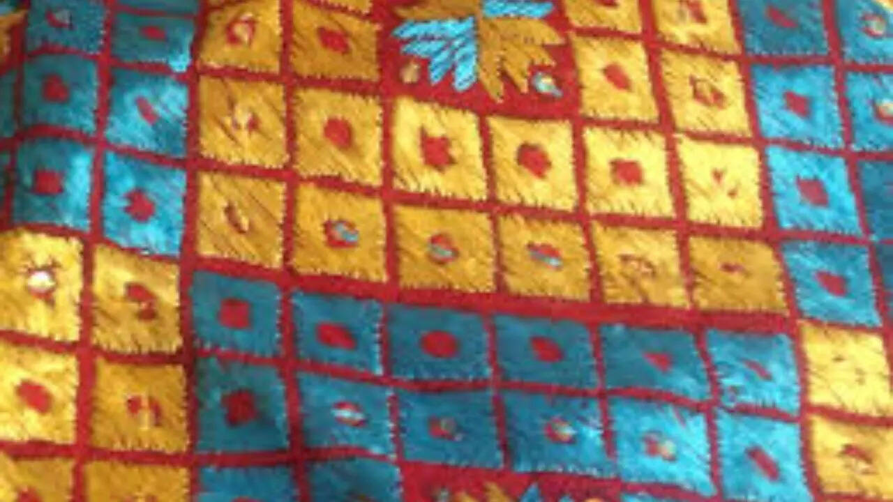 From Punjab's Phulkari to UP's Zardozi: 5 popular Indian embroidery ...
