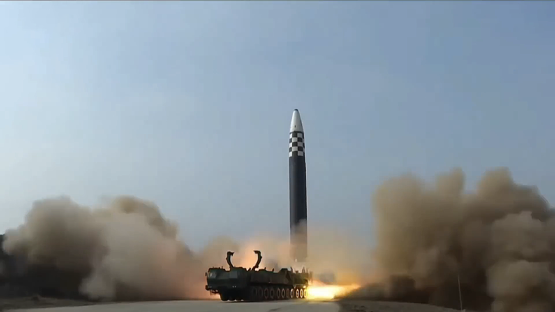 Why a Single Nuclear Missile Could Defeat America's Entire Defense System