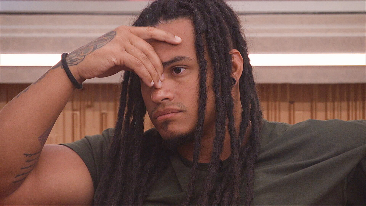 Live Feed Update: HoH in Crisis: Vince Fears His Game is “Over”