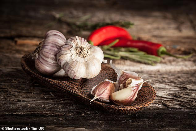 Revealed: What the smell of your BODY ODOUR says about you, according ...