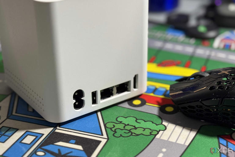 9 reasons your ISP's router is hot garbage