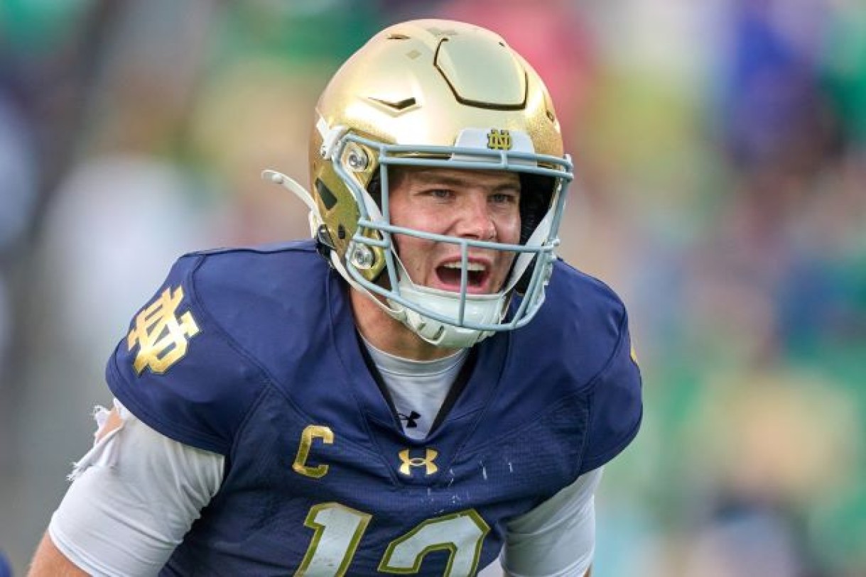 Riley Leonard competing for the Colts' No. 2 role