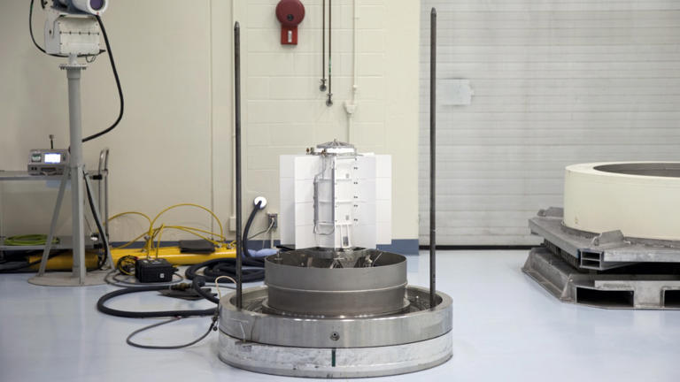 New generator could outdo 800 lightning bolts of energy